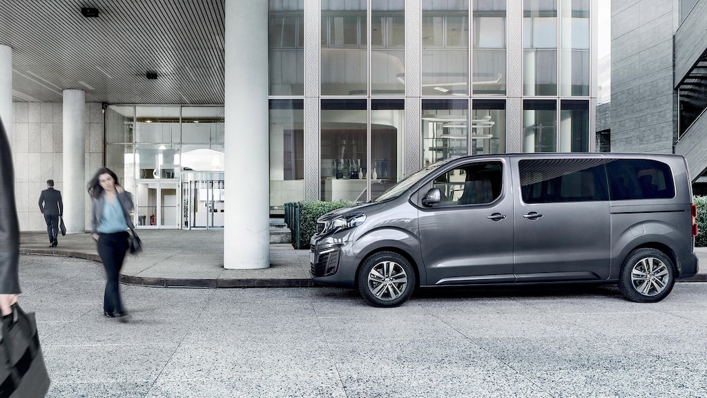 PEUGEOT Traveller VIP | Best in class van from PEUGEOT